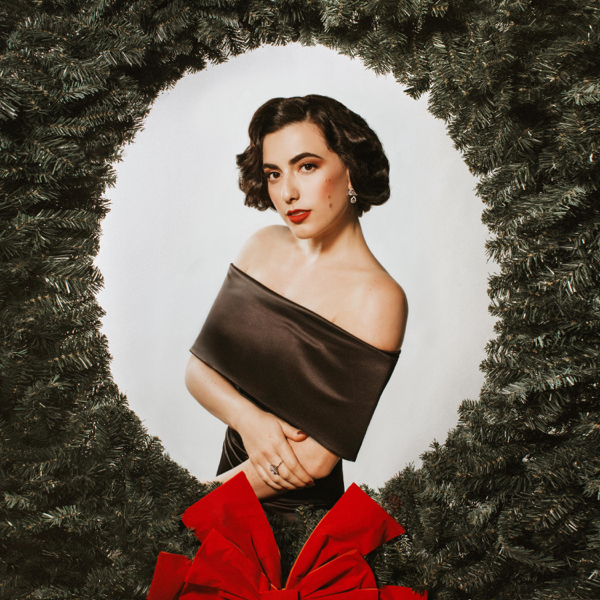 Cassandra drops new Christmas Single – IndieShark